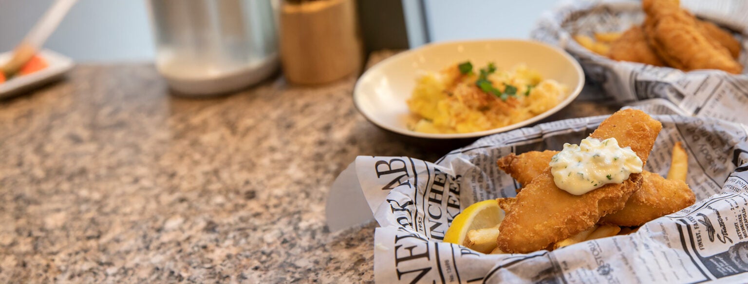 De Neve Dining – Dining