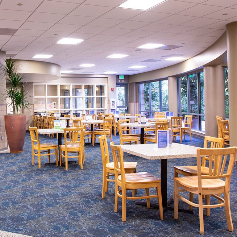 De Neve Dining – Dining